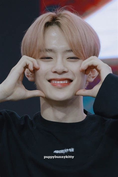 Pin Von Riii Auf 韓国 Korea‪‪ ︎‬