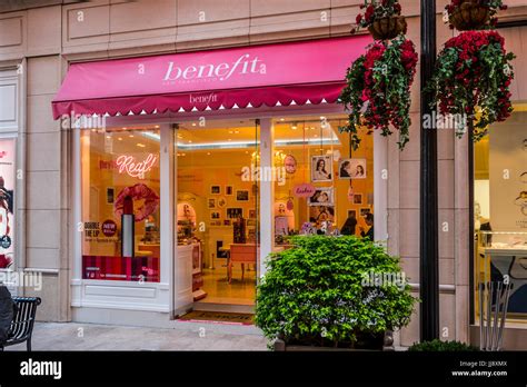 Benefit Cosmetics Background