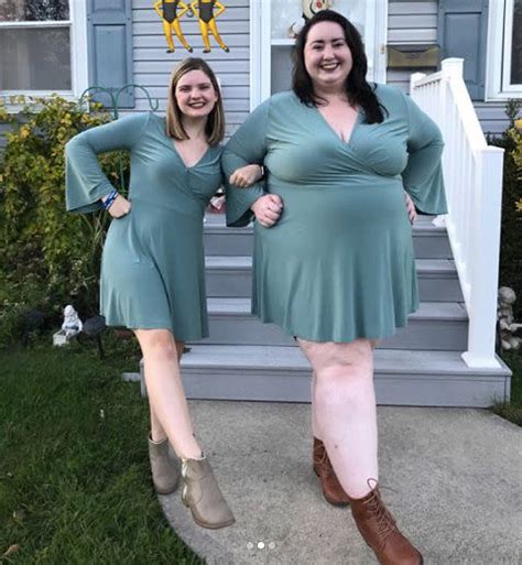 Eine „dicke” Und Eine “dünne” Freundin Tragen Dasselbe Kleid Um Zu