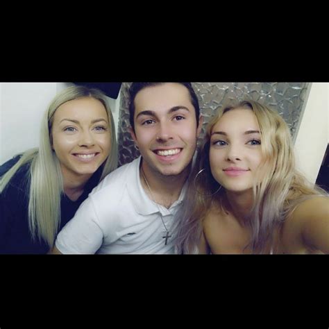 Danielle Coles Traveler Profile On Polarsteps