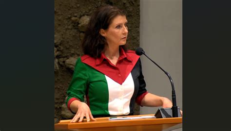 Biografi Dan Agama Esther Ouwehand Anggota Dpr Nya Belanda Yang Diusir