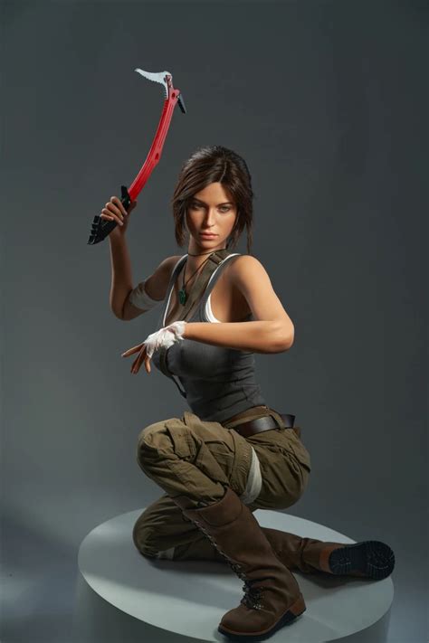 Lara Croft 166cm Tomb Raider GameLady 5ft4 Tenderdolls