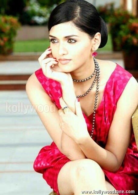 Sexy Sunaina Pictures 13 61417 Kollywood Zone