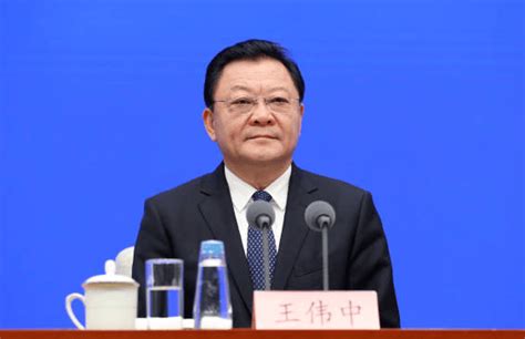 王伟中任内蒙古自治区党委书记深圳市委同志广东省