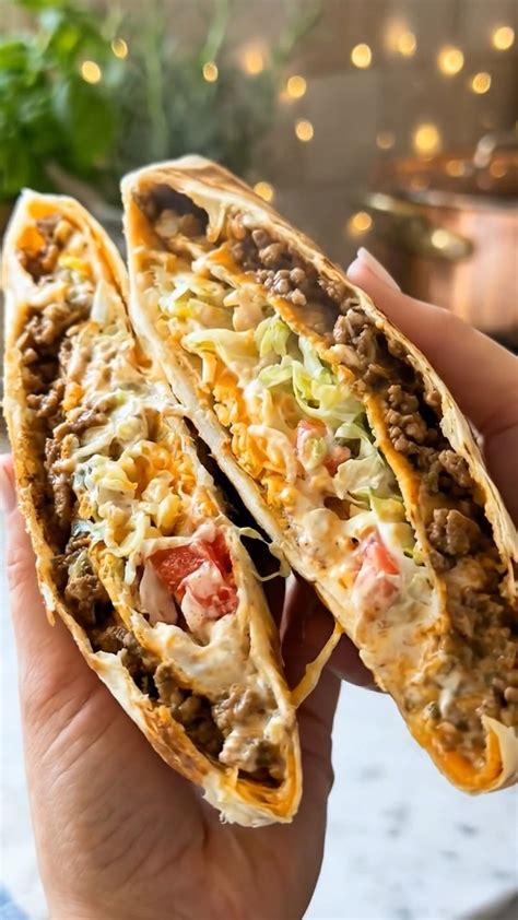 Taco Bell Crunch Wrap Supreme Ingredients