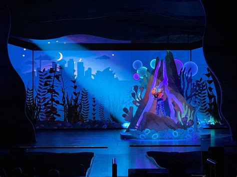 Ana Beltran Finding Nemo The Big Blue And Beyond Tank Scene