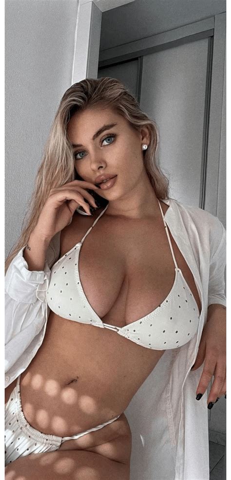 Community About Spanish Instagram Model Selena Cirstea Selenacirstea