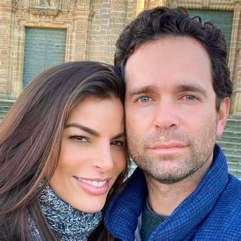 Bárbara Coppel Y Su Familia Disfrutan De Una Divertida Aventura En Los Alpes Franceses ¡hola