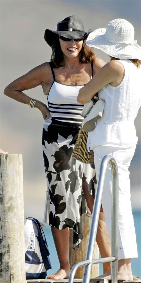 Joan Collins Collection 2007 Joan Collins Collection 2007