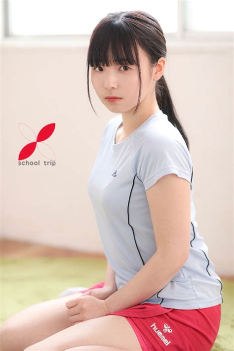 デジタル写真集[school Trip] Twitterでは写真集未掲載カットをアップしています！ Rt大歓迎 モデル： こまめ 衣装： 部活ユニフォーム その他 セーラー服 制服