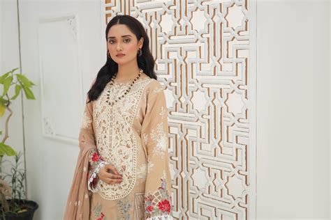 04 Alizeh Umer Aayan Uae