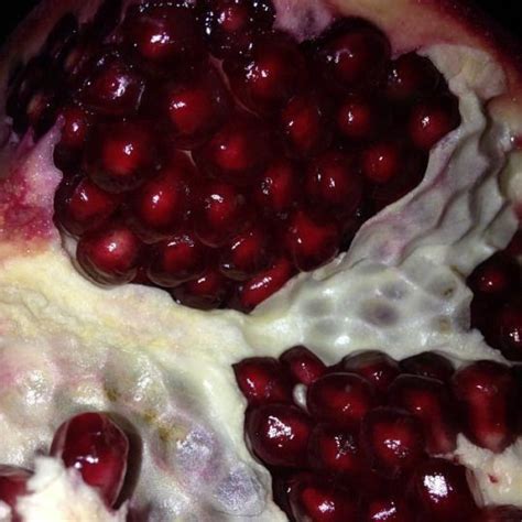 Pin By Laura On Inspo Pomegranate Pomegranate Seeds Raspberry