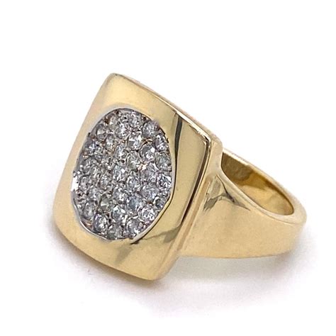 056 Carat Square Hole Round Peg Pavé Diamond Ring In Yellow Gold For
