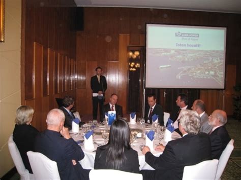 Donava Se Preliva V Jadran Luka Koper Dd