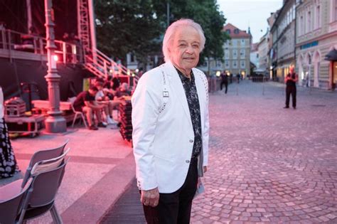 To So O Evrovizijski Pesmi Veronika Povedali Znani Slovenski Glasbeniki