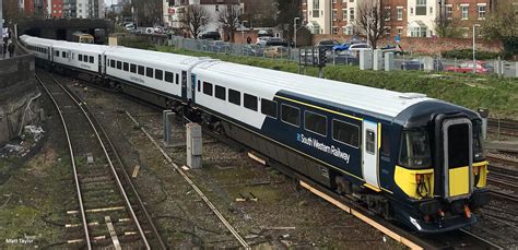 Diesel And Electric Trains Photos Trainairtram