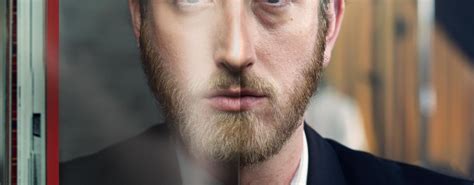 סטנדאפ יונתן ברק פייק ניוז הזמנת כרטיסים