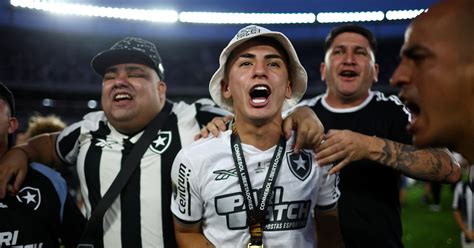Tras Ganar La Libertadores Y El Brasileirao Thiago Almada Confirmó Que Se Va Del Botafogo El