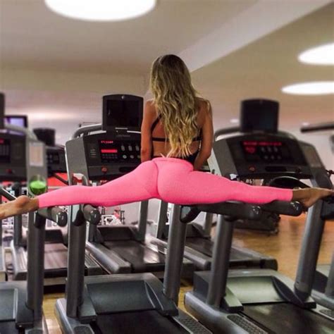 Just Some Sexy Girls Stretching Pics Izispicy Com