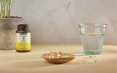 Vitamine E Wat Is Het En Waar Is Het Goed Voor Holland And Barrett