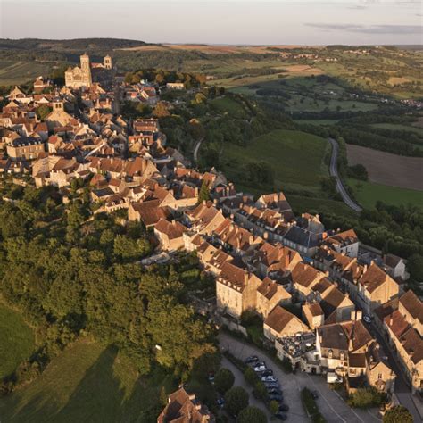 Stephane Compoint Only France