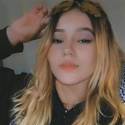 Reeh Renattact • Threads Say More