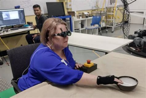 Smart Glasses Find Purpose Among Blind Users 24newshd