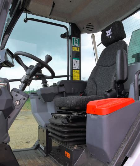 The Dig Gets His Claws Into A Bobcat Cwl Construction Plant News