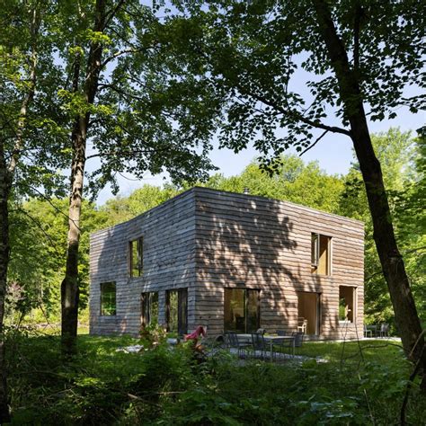 Fourteen Homes Where Cross Laminated Timber Creates Cosy Interiors