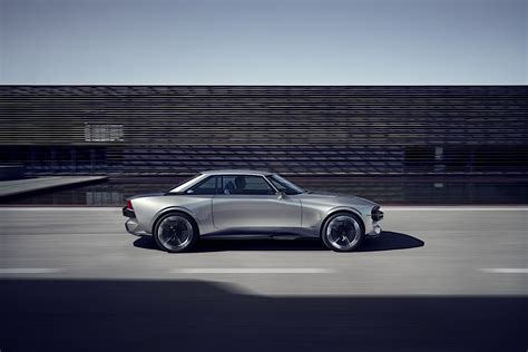 Peugeot Revives The 504 Coupe As Autonomous All Electric E Legend