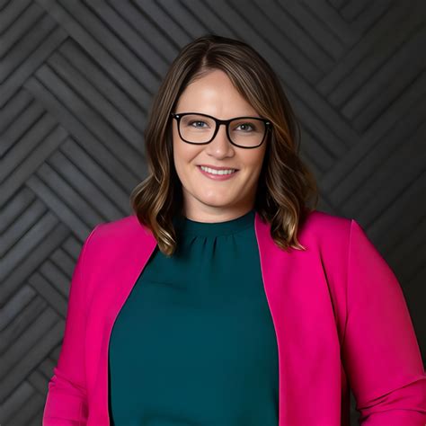 Bridget Thomas Real Estate Agent In Onalaska Wi