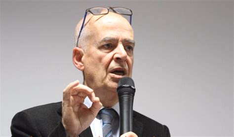 Salvatore Cherchi Racconta La Mostra Su Berlinguer Il Politico Sardo Unica Radio