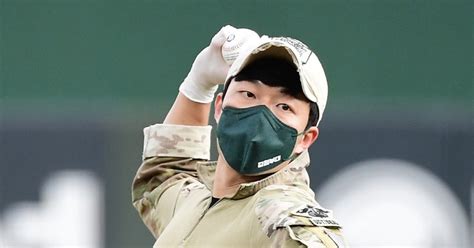 포토 강철부대 김민준 Udt복장으로 힘찬 시구