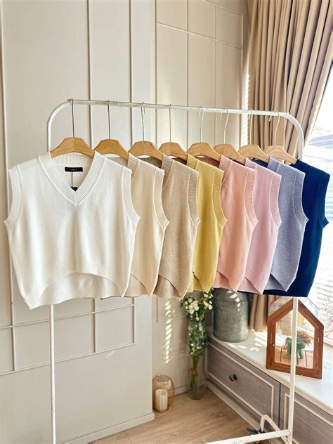 V Sleeveless Curve My Mesiya