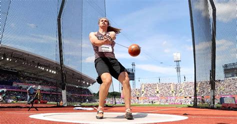How Heavy Is The Hammer Throw Mens And Womens World Records For