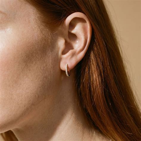 Lab Grown Diamond Huggie Earrings With Noémie