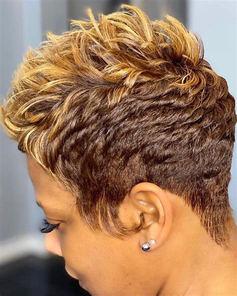 Red By Kiss On Instagram Dope Pixie Inspo Sharonhairboss 😍 Hairoftheday Pixieperfect