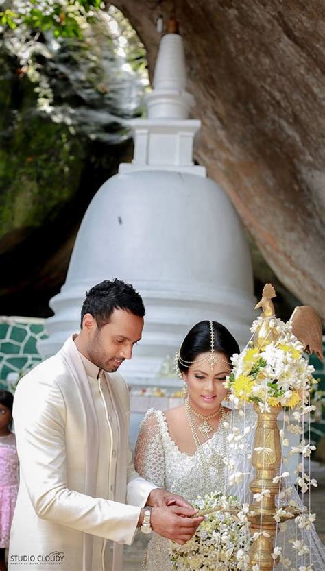 Menaka Peiris And Ranil Wedding Sri Lanka Hot Picture Gallery