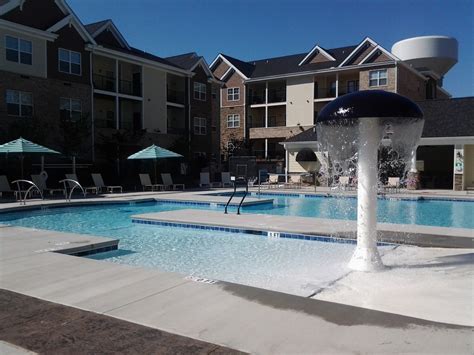 A Pool With Many Features Beach Entry Mushroom Basketball Volleyball Lap Sw Exotisk