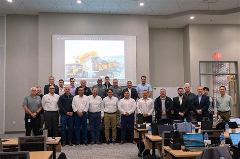 Chm Minería Es Reconocido Por Su Excelencia En El Programa Mdap De Hitachi Contruction