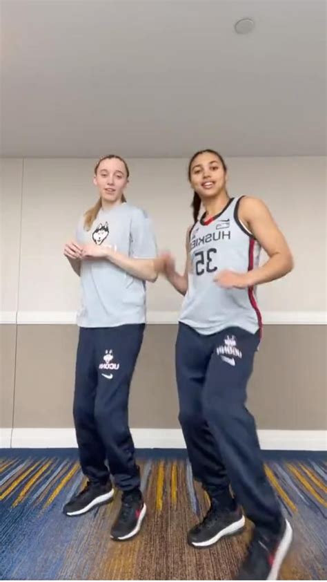 Paige Bueckers And Azzi Fudd Tiktok Basketball Girlfriend Beautiful