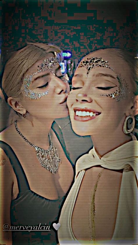 adlı kullanıcının Hızlı Kaydedilenler panosundaki Pin Ünlüler