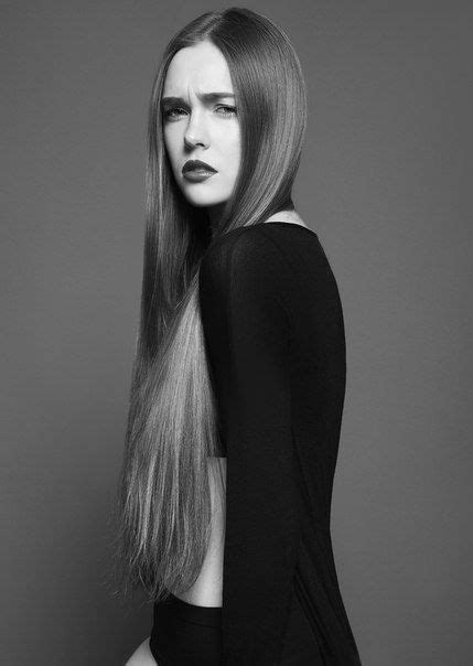 Pin By Ashwin K On Modeling Poses Model Poses Hair Pictures Hair Inspiration