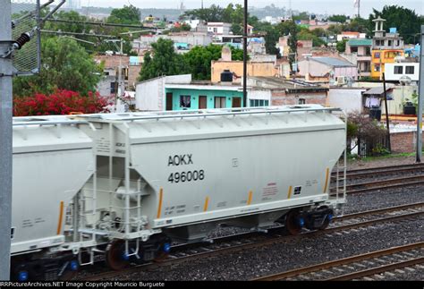 Aokx Covered Hopper