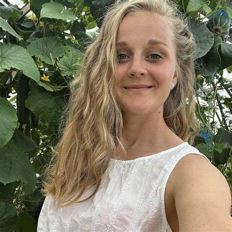 Stina Nilssons Stora Förvåning Efter Helmärkliga Kärleksryktet Svenskan Avslöjar Nu Sanningen