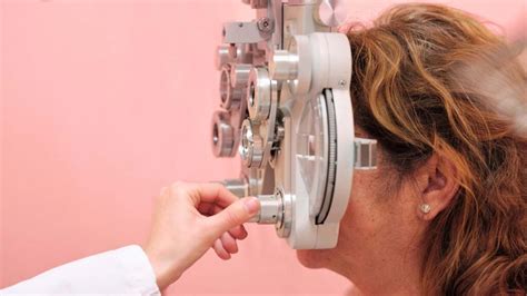 Oscillopsia Symptoms Causes And Treatment