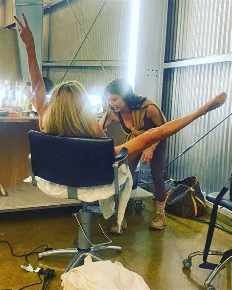 Jenny Mccarthys Makeup Artist Airbrushed Her Crotch For Skims Ad Us