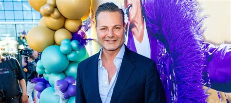 Fred Van Leer Wordt 49 Jaar En Verklapt Het Geheim Van Zijn Jongere Looks Weekblad Party