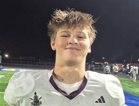 Qb Brendan Mecher Runs For Four Touchdowns Lockport Hands Sandburg Its Second Defeat Shaw Local
