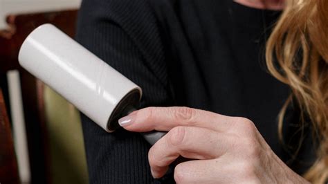 5 Ways To Remove Lint From Winter Clothes